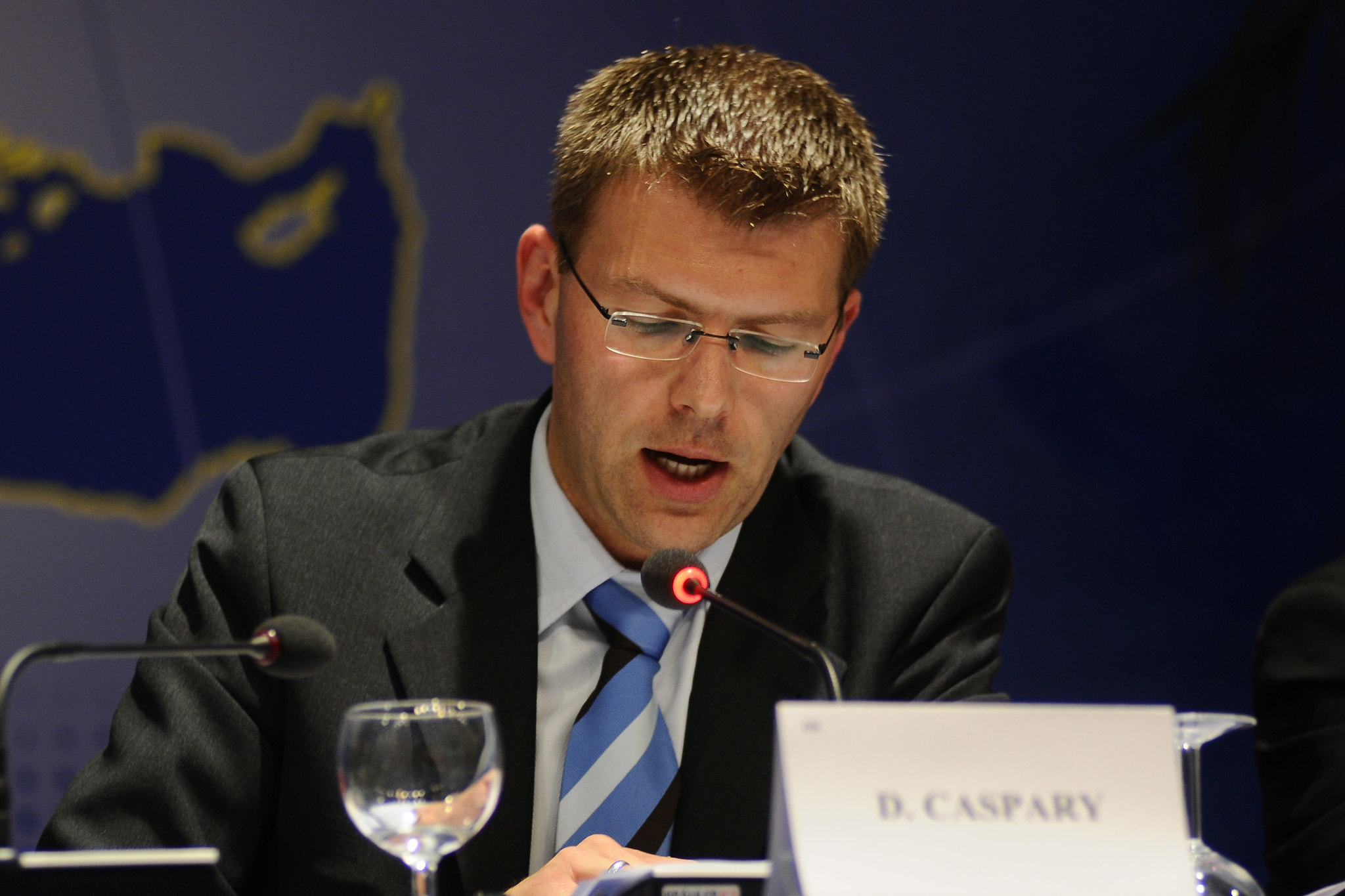 EP wants the new international procurement instrument to apply wider