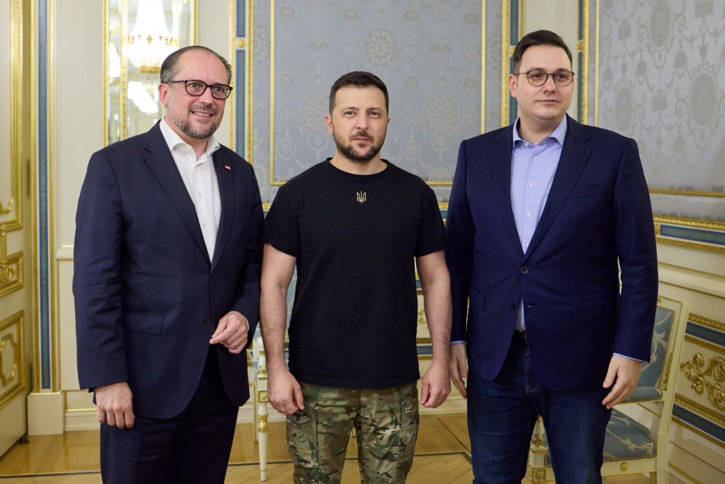 Austrian and Czech Ministers meet with the Ukrainian President.