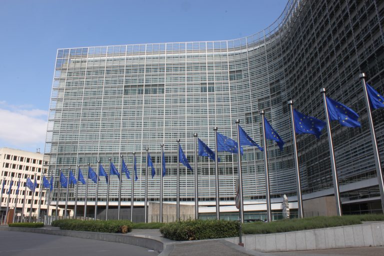 EU-Central America agreement enters into force