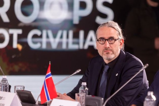 Parliament at the Bucha Summit: Europe commemorates victims of the ...